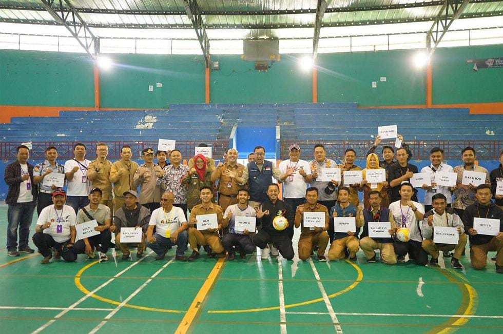 Wali Kota dan Ketua PWI Kota Sukabumi Resmi Buka Turnamen Futsal HPN ... Wali Kota dan Ketua PWI Kota Sukabumi Resmi Buka Turnamen Futsal HPN ...