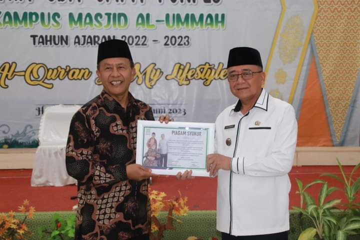 Wisuda Al-Qur'an Al Ummah, Wabup Apresiasi Peran Besar Guru | Sukabumizone
