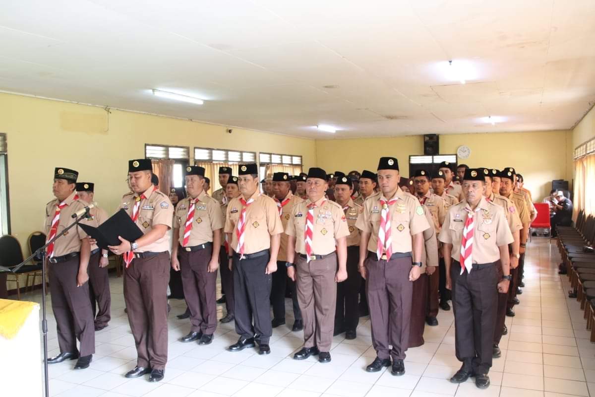 Kak Ade Lantik Pengurus Kwarcab Pramuka Kabupaten Sukabumi | Sukabumizone